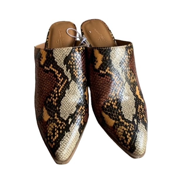 Universal Thread | Shoes | Universal Thread Womens Tobi Snakeskin ...